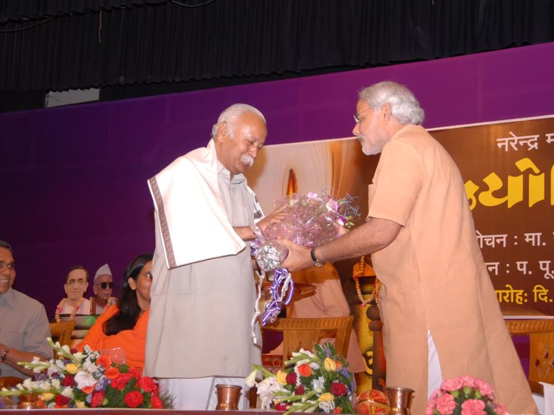 PM Modi: Mohan Bhagwat dedicated entire life to societal transformation ...