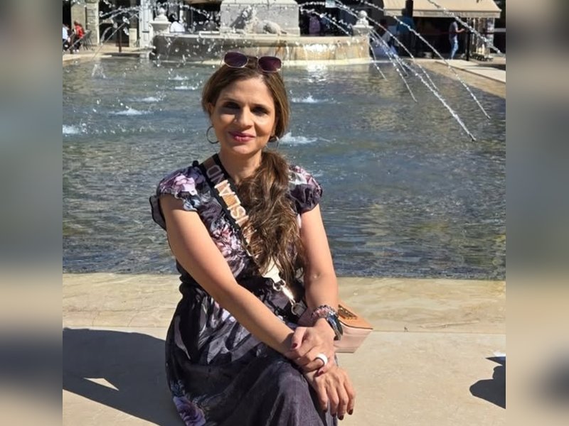 Saif's sister Saba Pataudi pens an emotional note on father Late Mansoor Ali Khan's death ...