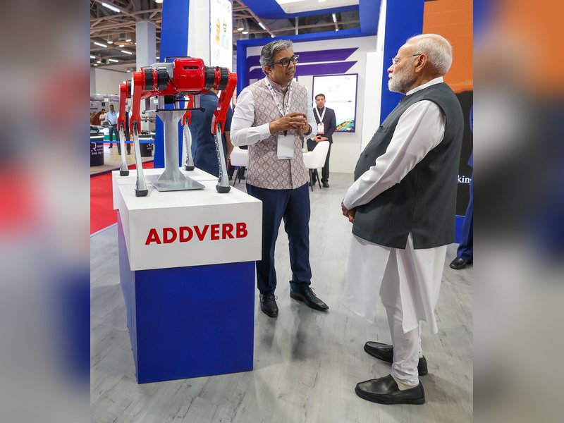 PM Modi interacts with entrepreneurs at UP International Trade Show, praises work