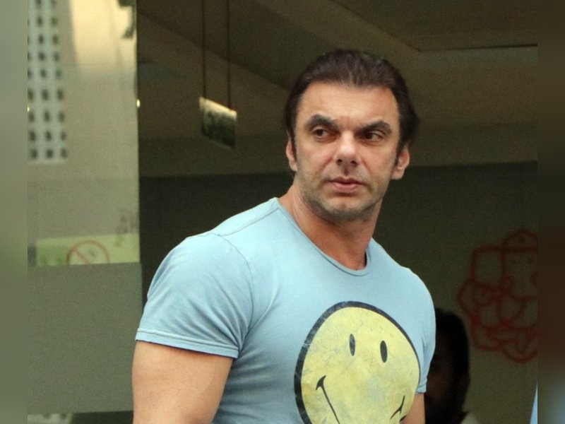 Sohail Khan Equates His Father Salim Khan And His Two Wives Relationship To Cricket Match The
