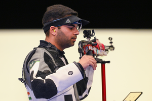 India strikes gold in 10m air rifle mixed team event at Asian Shooting ...