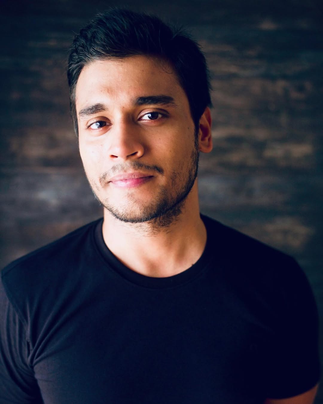 Akshay Ajit Singh Reveals SHOCKING Truth About Long Waits in 'Four Years Later'! - Andhravilas.net