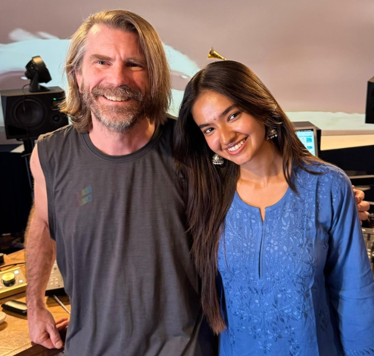 Anushka Sen's SHOCKING Career Move - Debuts as Singer with Grammy ...