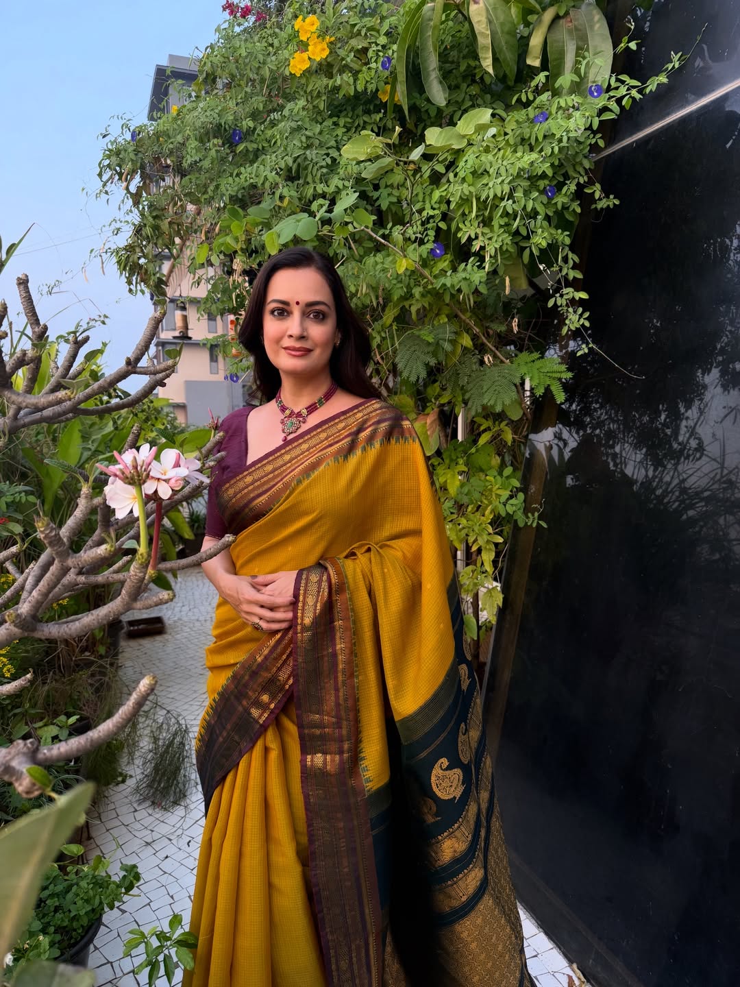 Dia Mirza Cherishes Special Saree Gift from Shabana Azmi, Honors Kaifi ...
