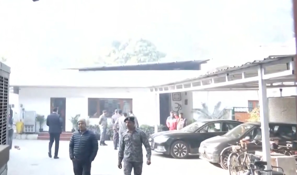 BJP MP Ravi Shankar Prasad Delhi Residence Fire Caused by Short Circuit ...