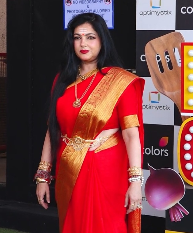 Mamta Kulkarni Returns to TV After 25 Years on Laughter Chefs Season 3 ...