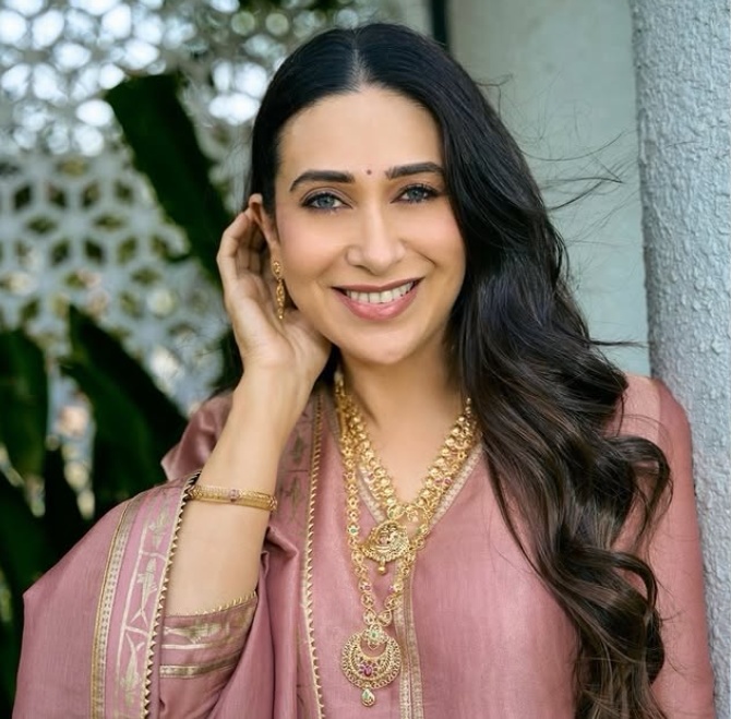 Karisma Kapoor recalls watching Rishi Kapoor's Dafli Wale in theatres ...