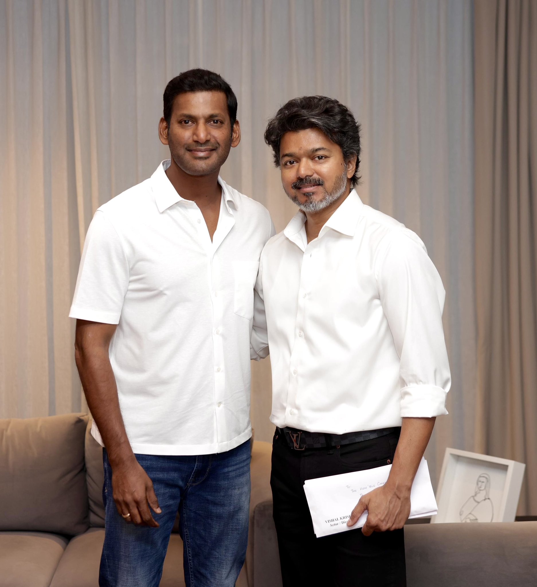 Vishal Calls Tamil Nadu CM Vijay 'Darling' in Heartfelt Loyola College ...