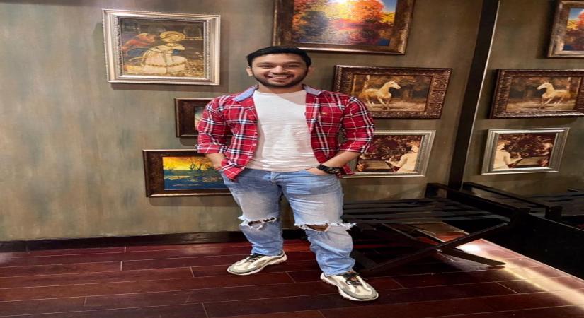 Actor Guneet Sharma visits Maa Chintpurni Temple to seek blessings